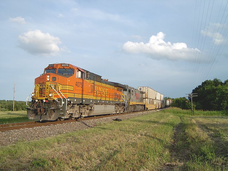 BNSF 4075